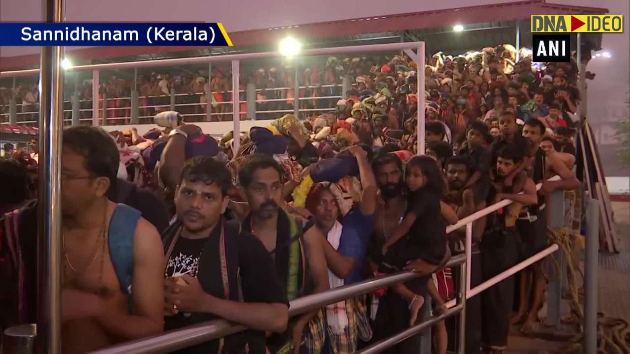 Devotees offer prayers at Sabarimala Temple on occasion of ‘Mandala ...