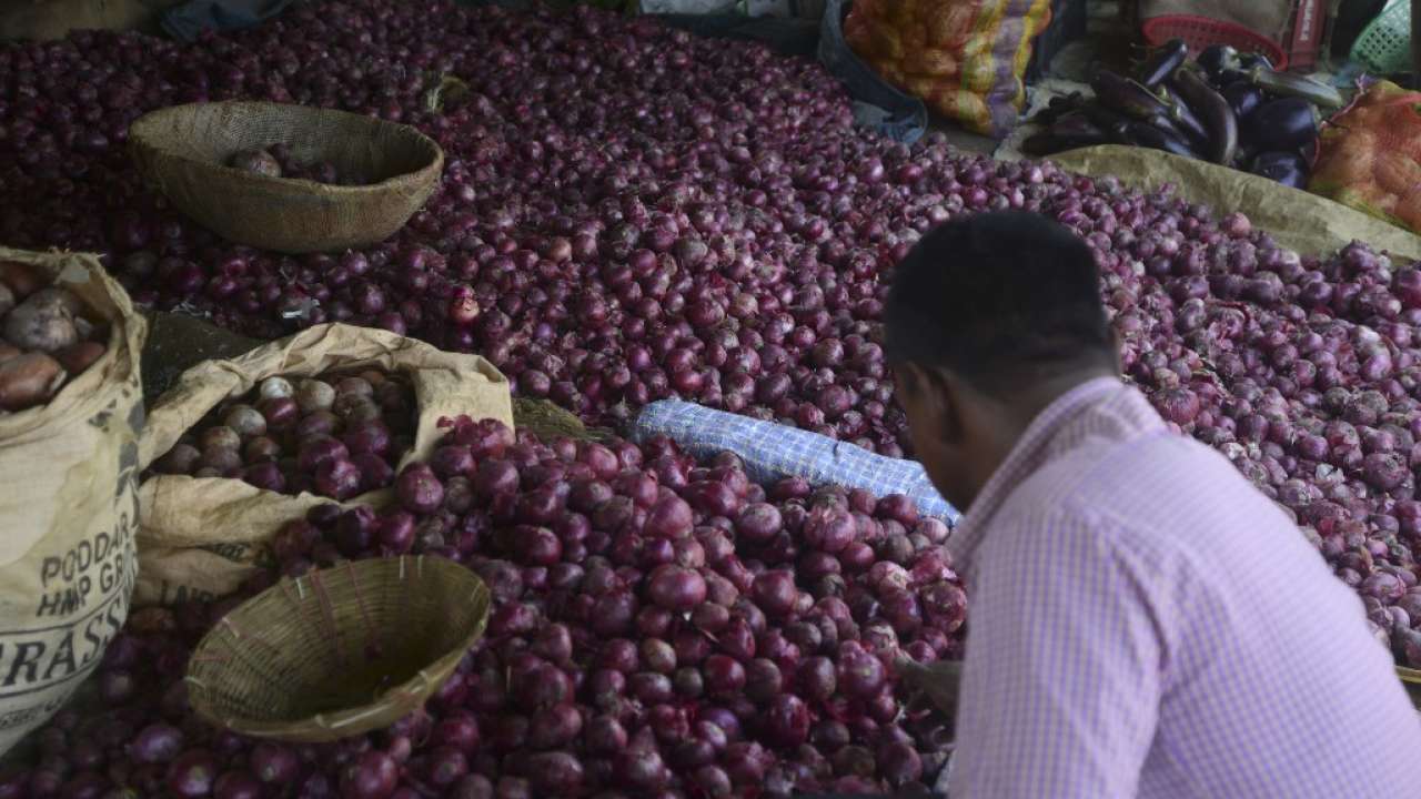 Amid rising prices, Centre revises onion stock holding limit for retailers, wholesalers