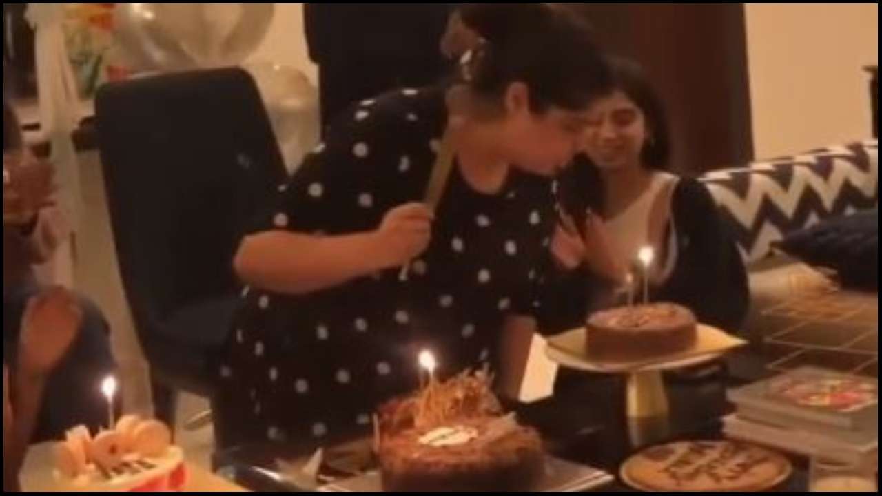 Unmissable: Anshula celebrates birthday with Khushi, Janhvi, Arjun ...