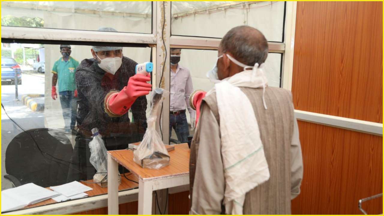 Delhi: Special 'flu corners' built near NDMC Charak Palika Hospital to ...