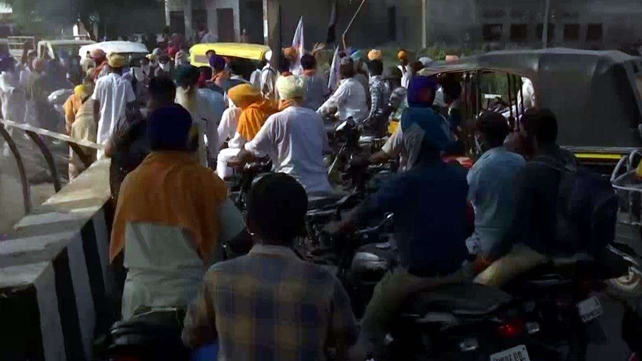 Agricultural reform bills: Farmers in Punjab, Haryana protest against ...