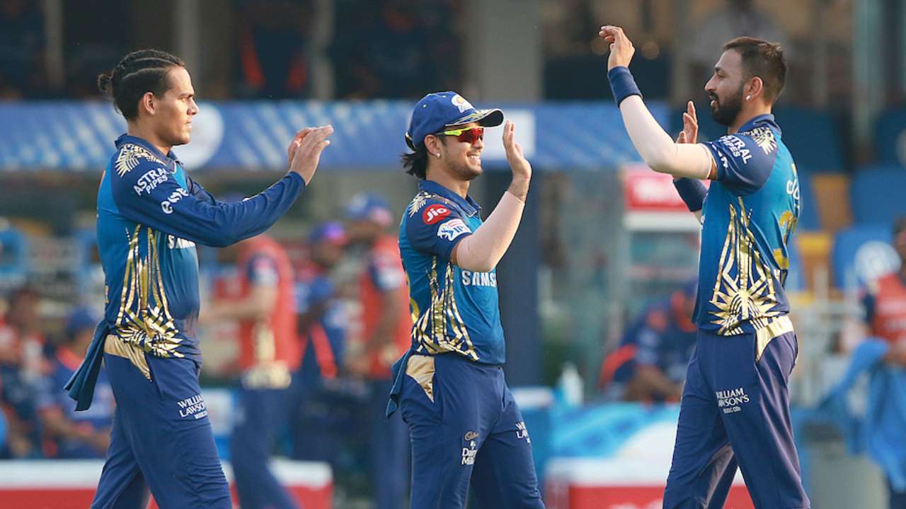 IPL 2020: Mumbai Indians top of the table after 34 runs win over SRH