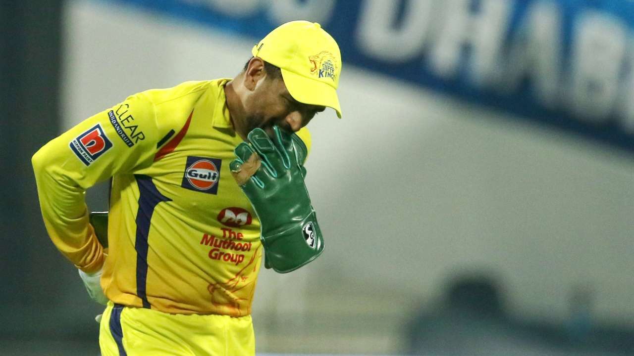 MS Dhoni completes 100 IPL catches as wicketkeeper during KXIP v CSK ...