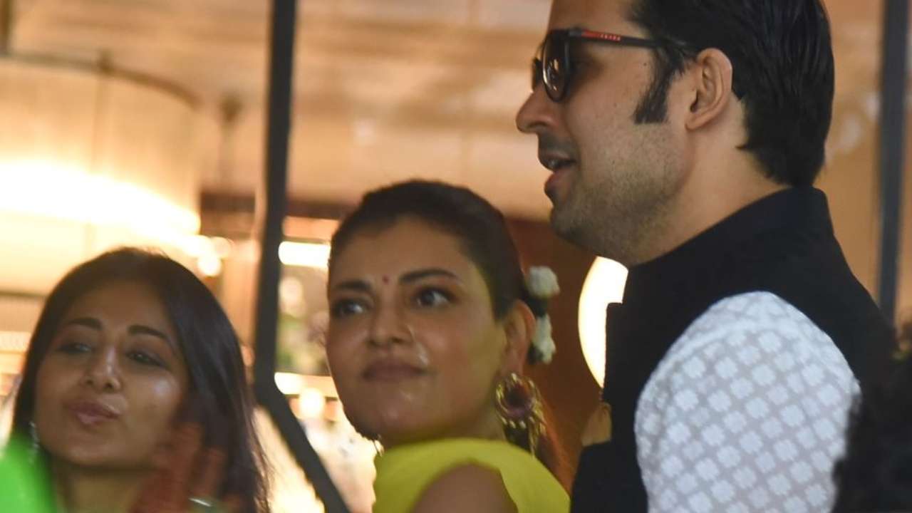 Kajal Aggarwal dances her heart out with fiance Gautam Kitchlu at haldi ...