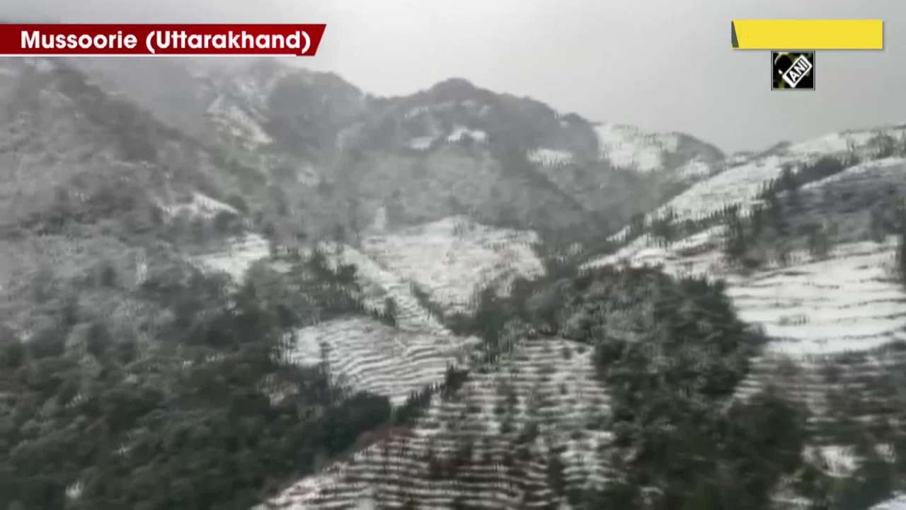 Heavy snowfall brings cheer to tourists in Mussoorie