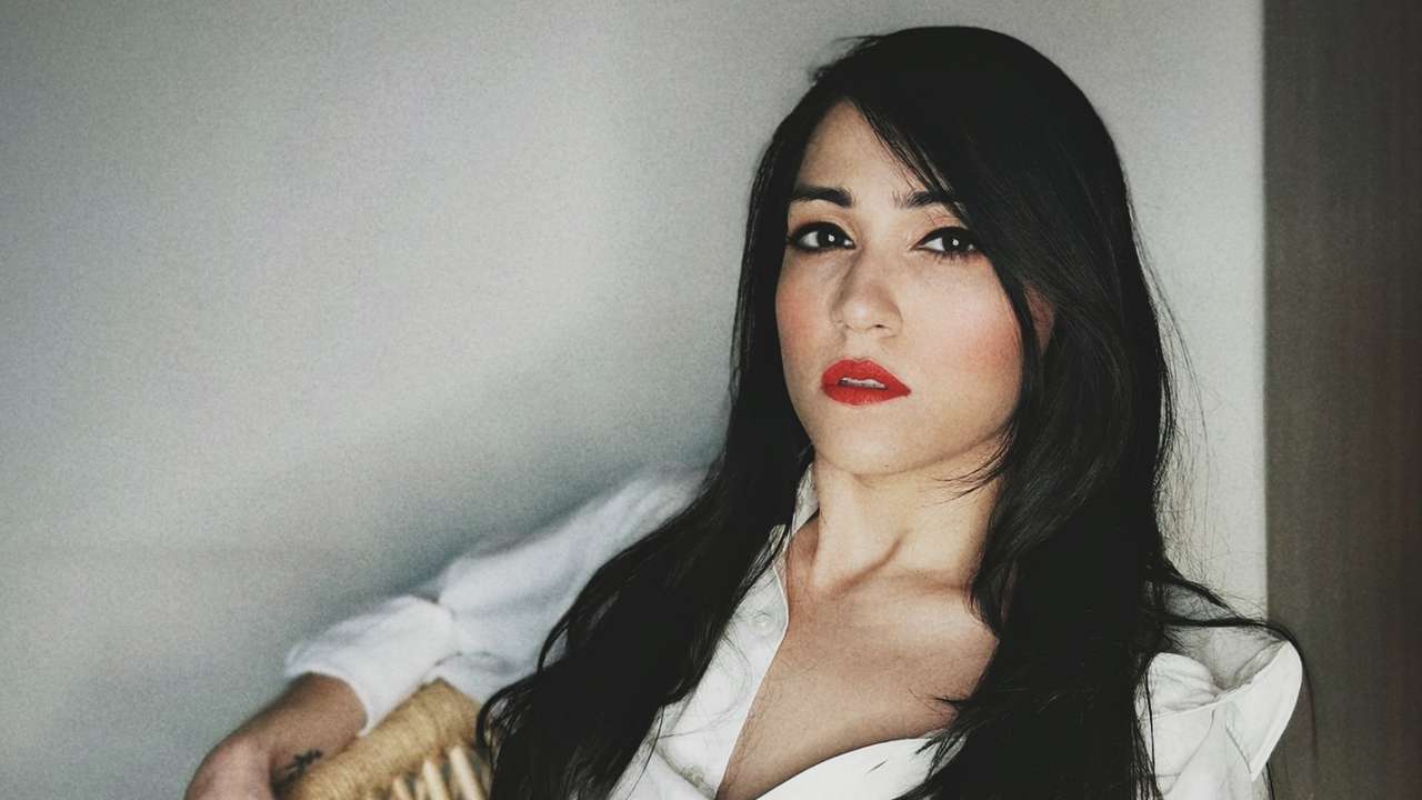 Meet Shibani Bedi, actor who is all set to star in upcoming film 'Flight'