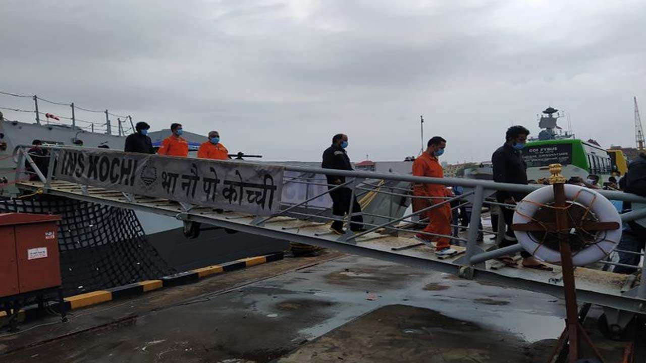 Cyclone Tauktae: 22 dead, 65 missing, 186 rescued from ONGC's sunken ...