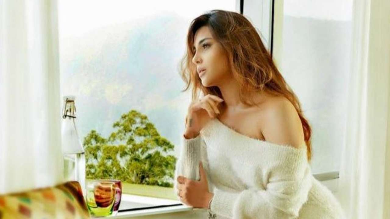 Actor Hamida Khatoon catches eyeballs on social media with her stunning ...