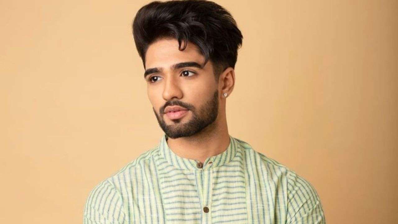 'Bigg Boss OTT': All you need to know about bathrobe sensation Zeeshan Khan