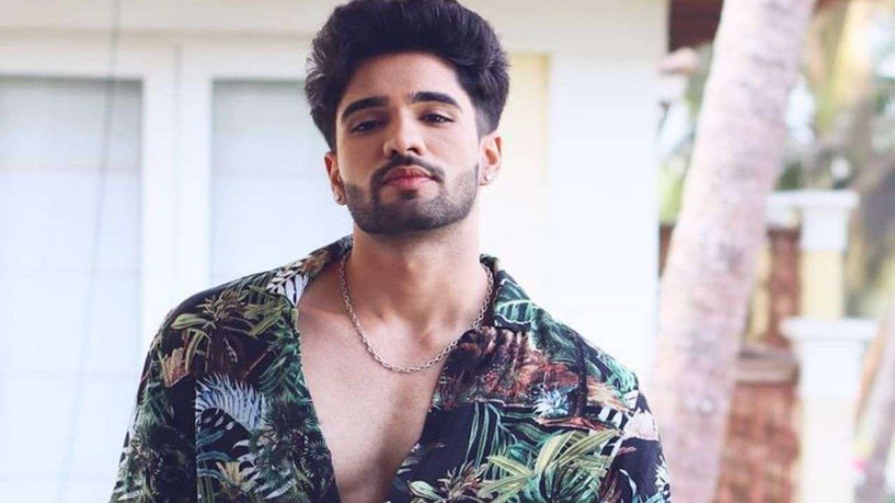 'Bigg Boss OTT': All you need to know about bathrobe sensation Zeeshan Khan