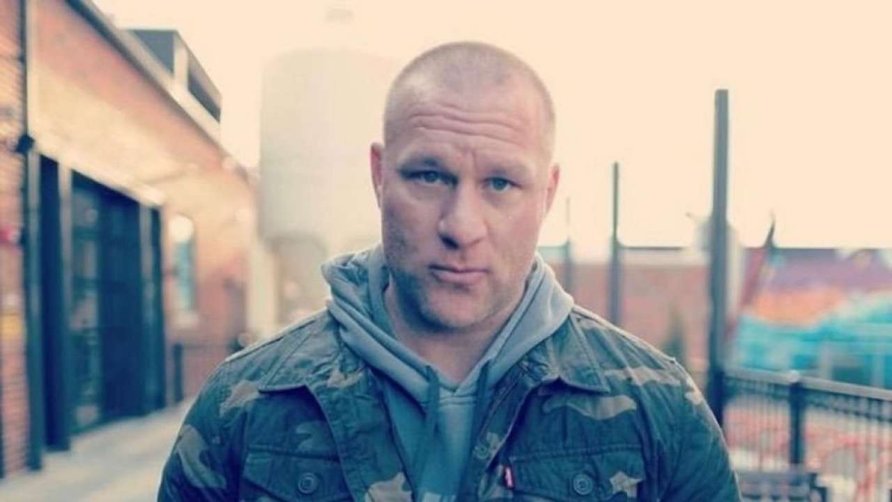 A rising entrepreneur setting examples for the business world