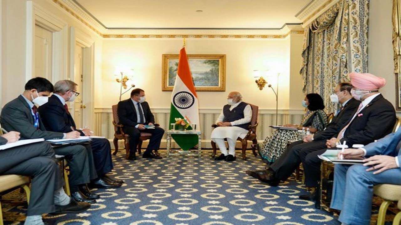 PM Modi meets Qualcomm CEO, points to vast business opportunities in ...