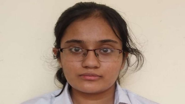 Meet Kavya Chopra, JEE Advanced 2021 female category topper