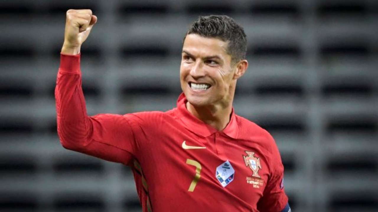 Pompiere Vivace Segmento Ronaldo Lifestyle 2018 Diapositiva Assoluto Pompiere Vivace Segmento Ronaldo Lifestyle 2018 Diapositiva Assoluto
