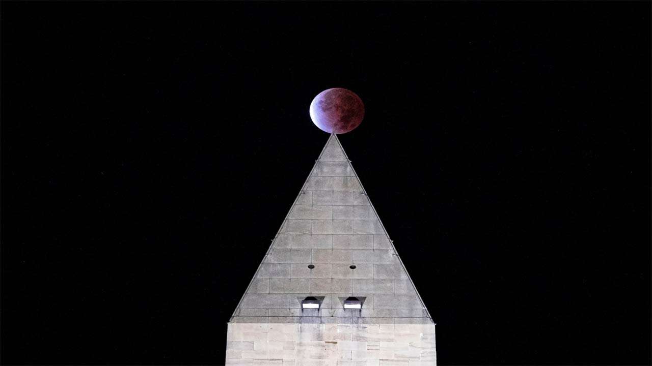 Partial lunar Eclipse 2021: Spectacular view of 'Blood Moon' from parts ...