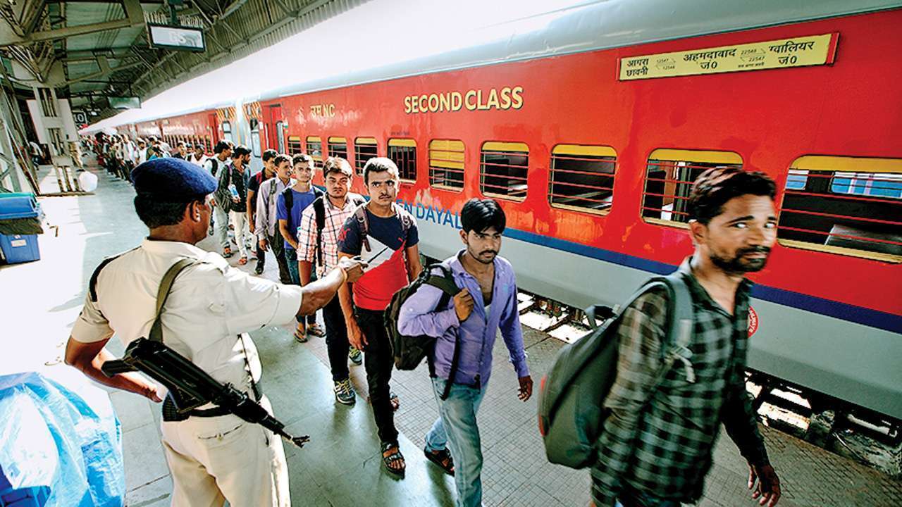 Indian Railways gears up amid rising Omicron fear, issues new COVID-19 ...