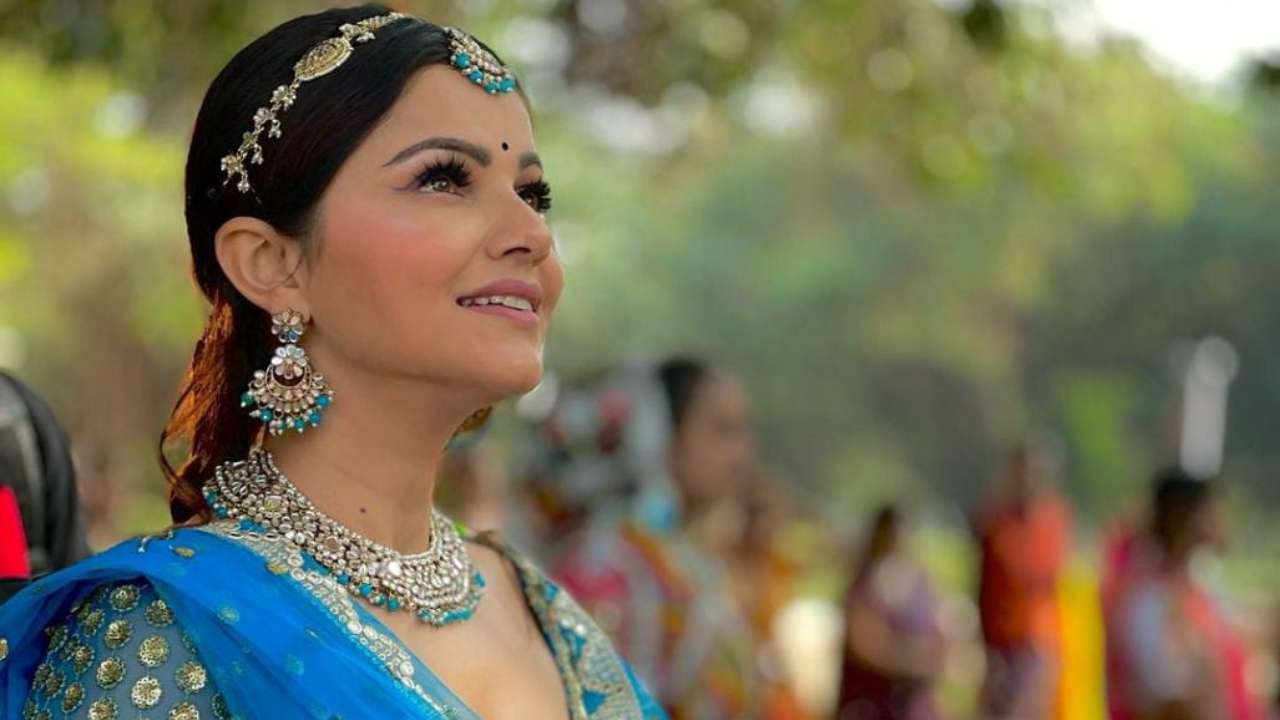 Rubina Dilaik flaunts her beautiful blue lehenga, shares jaw-dropping pics