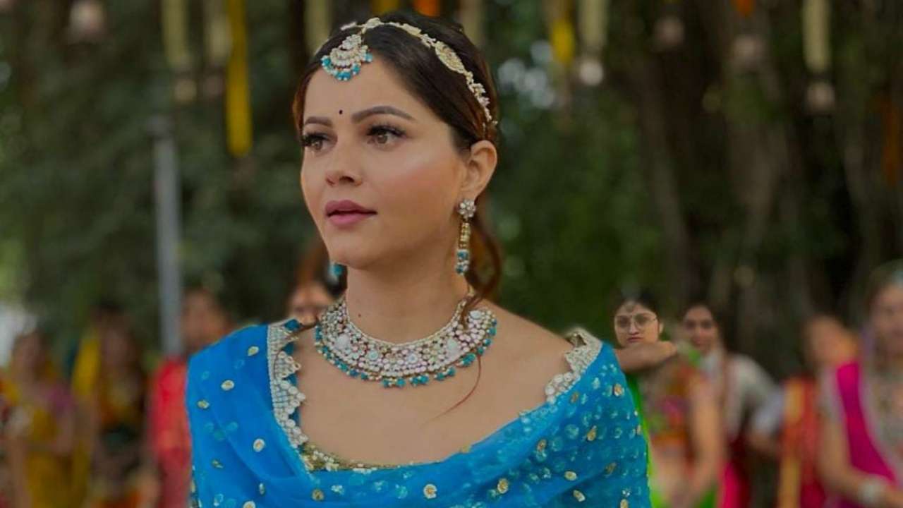 Rubina Dilaik flaunts her beautiful blue lehenga, shares jaw-dropping pics