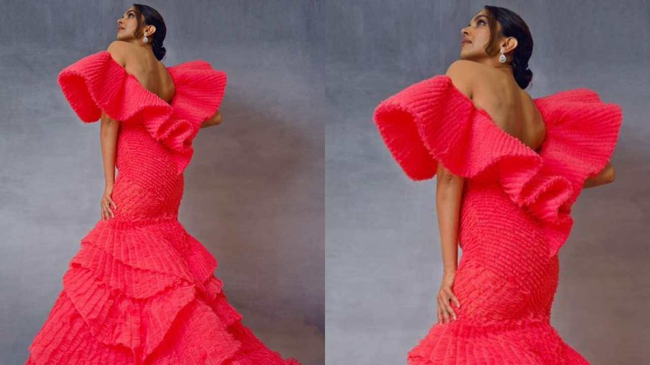 Deepika Padukone turns into mermaid in her pink ruffled gown for '83 ...