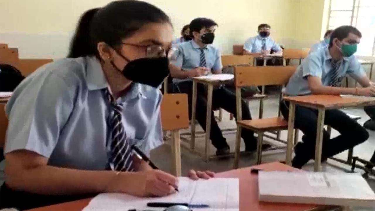 29 school students test COVID-19 positive in West Bengal’s Nadia amid ...