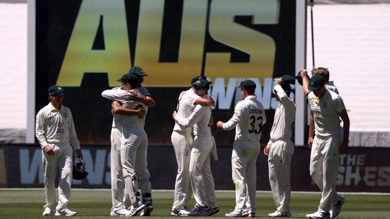 Australia retain Ashes with dominant third test win in Melbourne