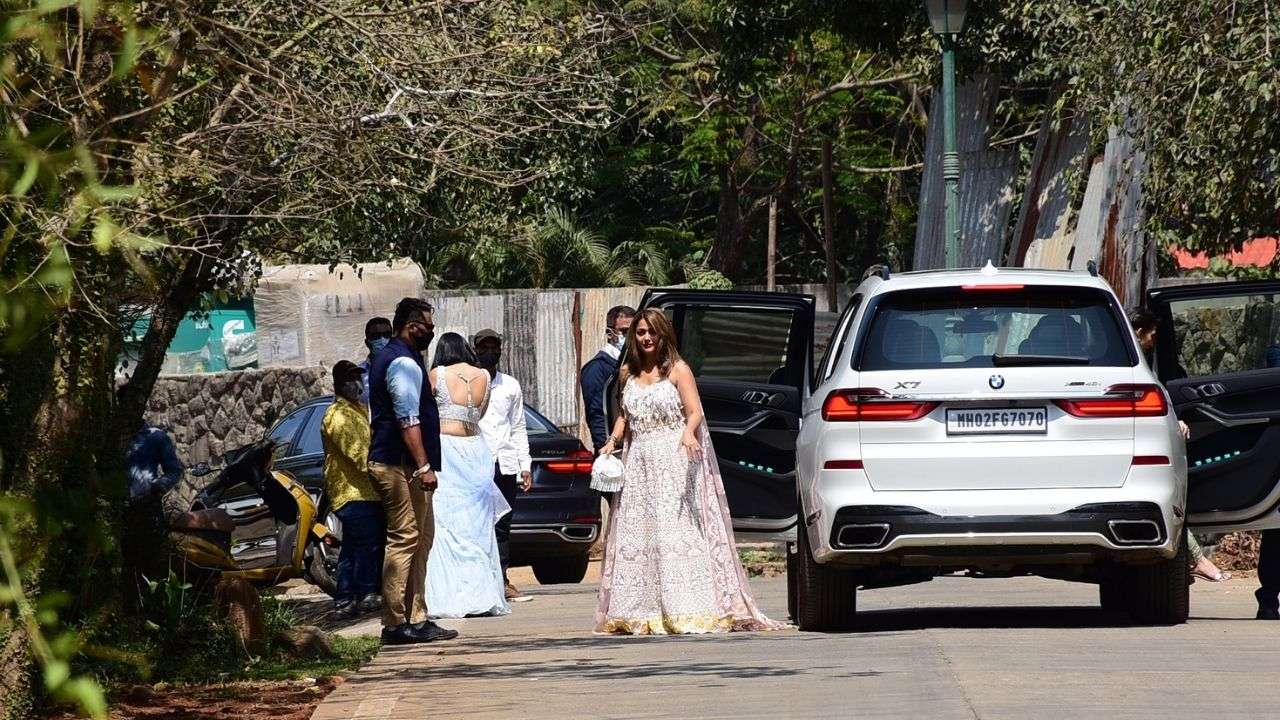 Farhan Akhtar-Shibani Dandekar marriage: Hrithik Roshan, Rhea ...