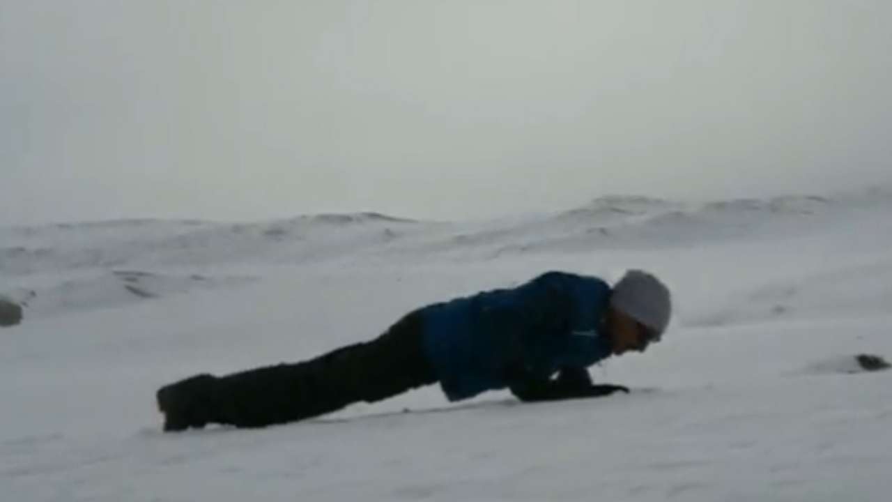 55-year-old ITBP officer goes viral after doing pushups in -30 degrees ...