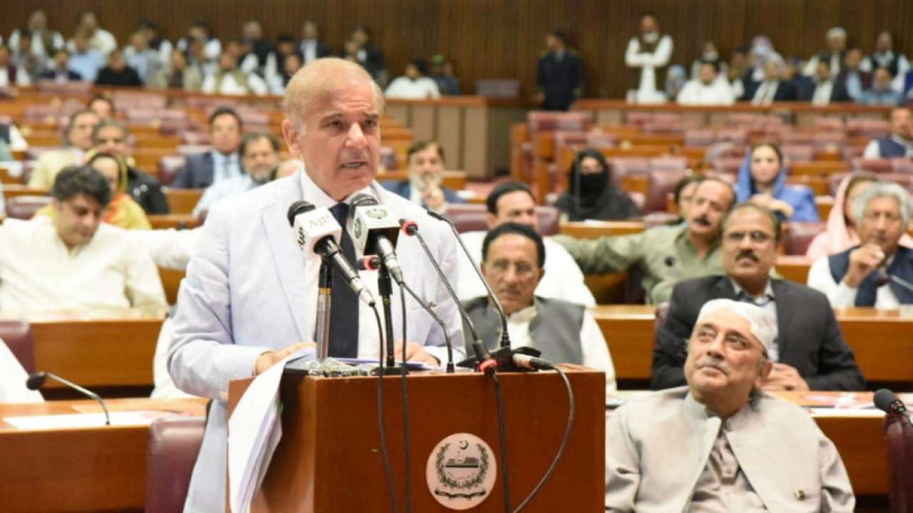 Shehbaz Sharif takes oath as the 23rd Prime Minister of Pakistan