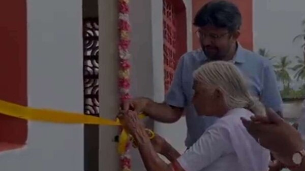 Anand Mahindra gives new home to Tamil Nadu's Idli Amma as Mother's Day ...