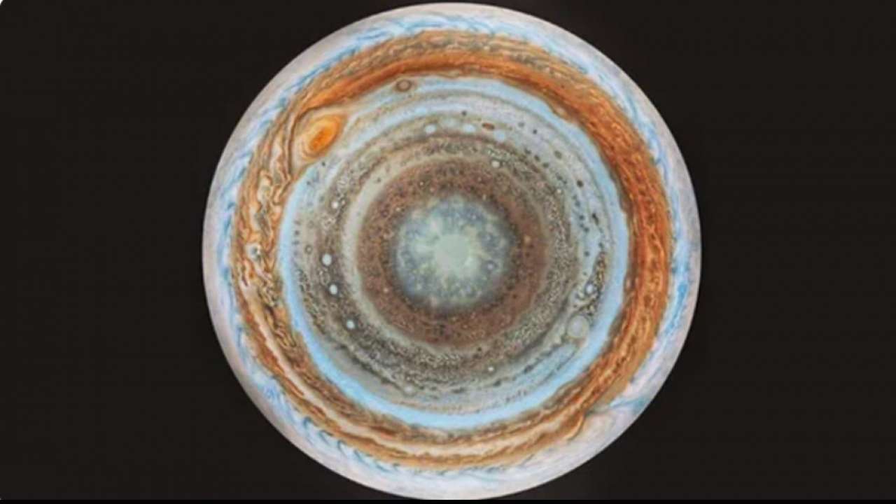 Old image of Jupiter goes viral as internet compares it to 'plain dosa'