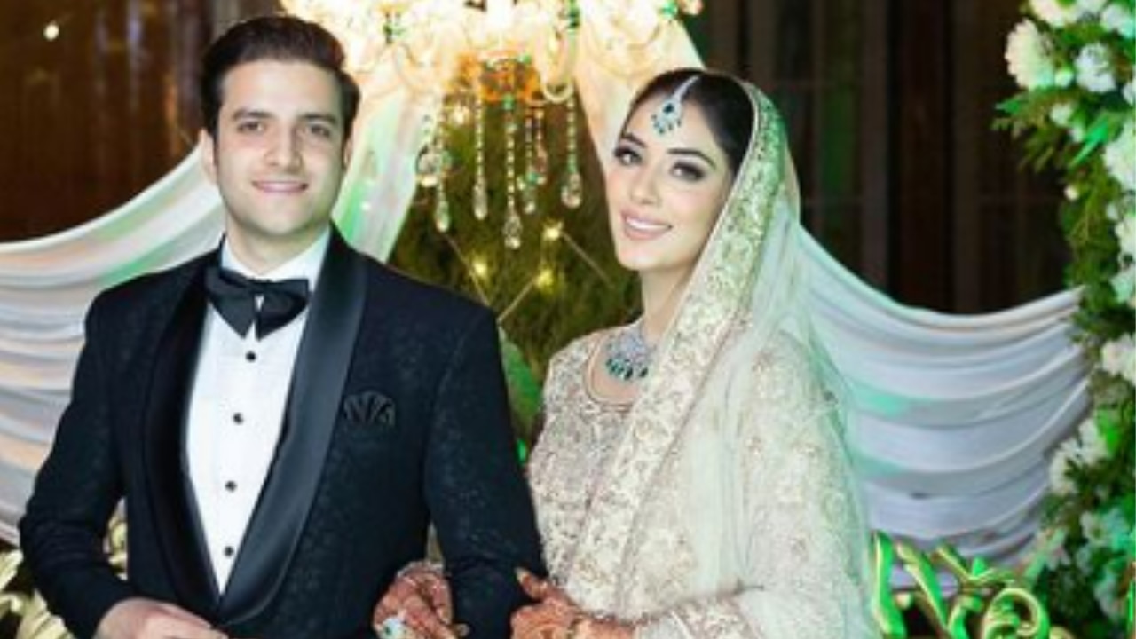 5 photos that prove Mehreen Qazi, IAS Athar Aamir Khan are made for ...