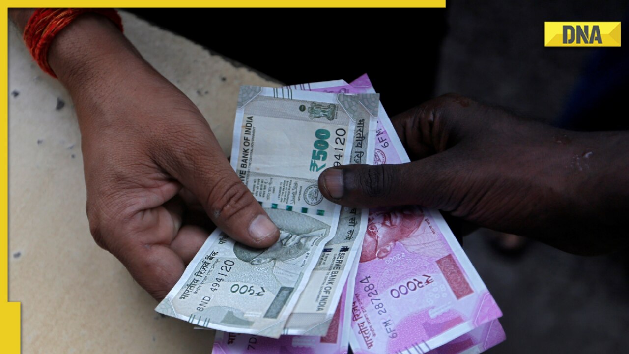 Alarming Fall Of Indian Rupee Against US Dollar Know How Indians