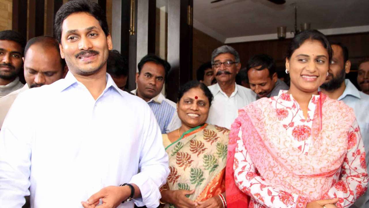 Raksha Bandhan 2022: From Gandhis to Yadavs, meet 5 powerful siblings ...