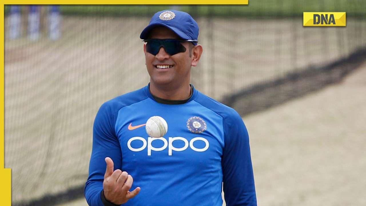 'Blessed to be a Bharatiya': MS Dhoni puts tricolor as new Instagram DP ...