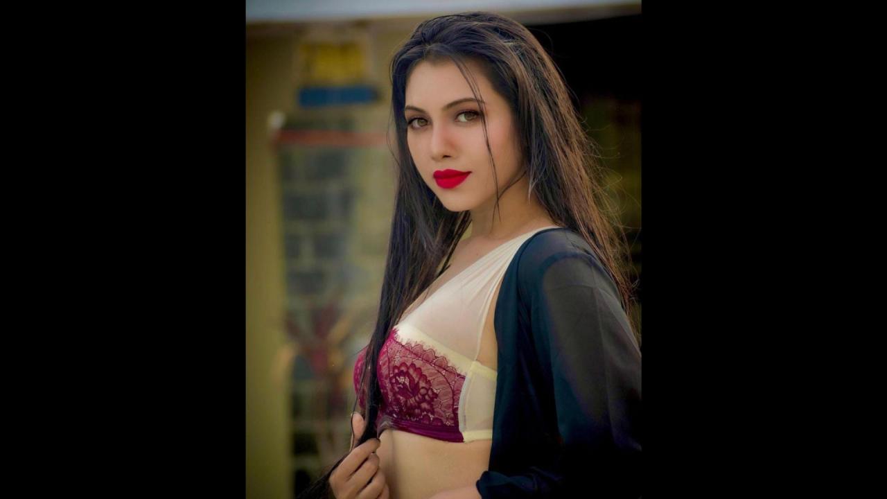 Ullu App की वो एक्ट्रेस जिनकी सीरीज के नाम सुनकर चौंक जाते हैं लोग, हद से ज्यादा बोल्डनेस के लिए ...