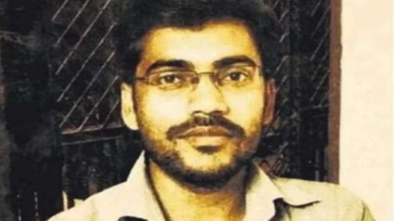Meet IAS officer Nirish Rajput, who sold newspapers, studied with ...