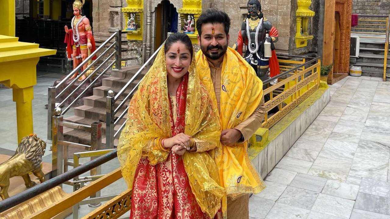 Viral Photos of the Day: Palak Tiwari sizzles in blue dress, Yami ...