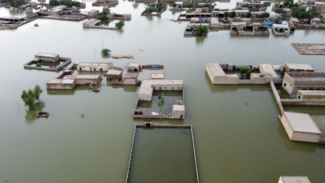 In Pics: As deadly floods continue to devastate Pakistan, death toll ...