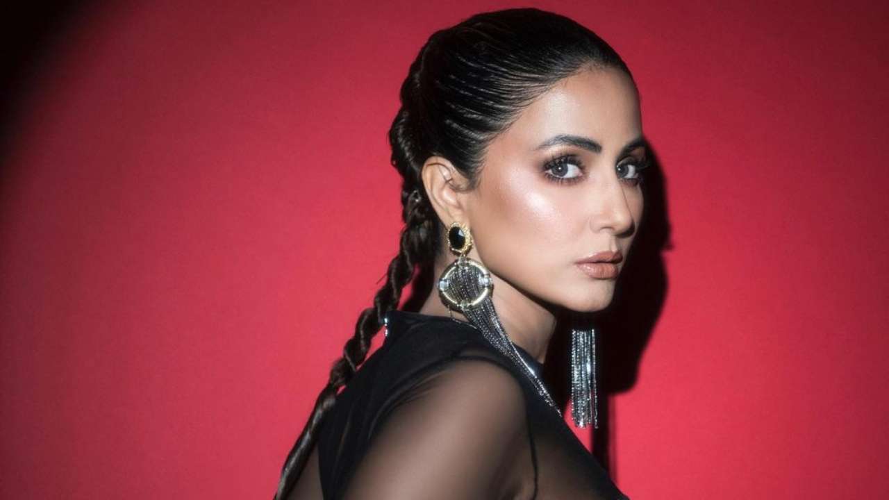 Hina Khan looks drop-dead gorgeous in shimmery dress, sizzling photos ...