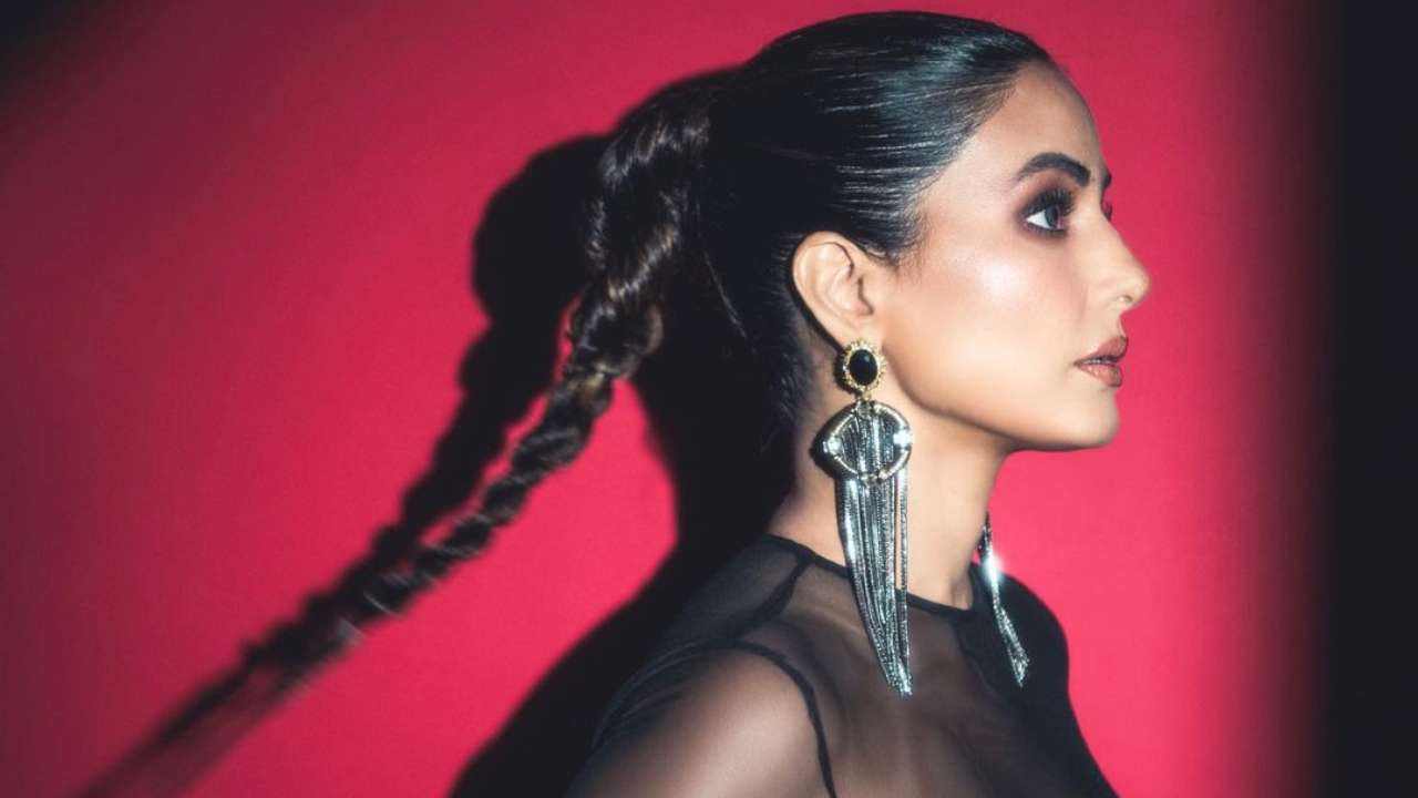 Hina Khan looks drop-dead gorgeous in shimmery dress, sizzling photos ...