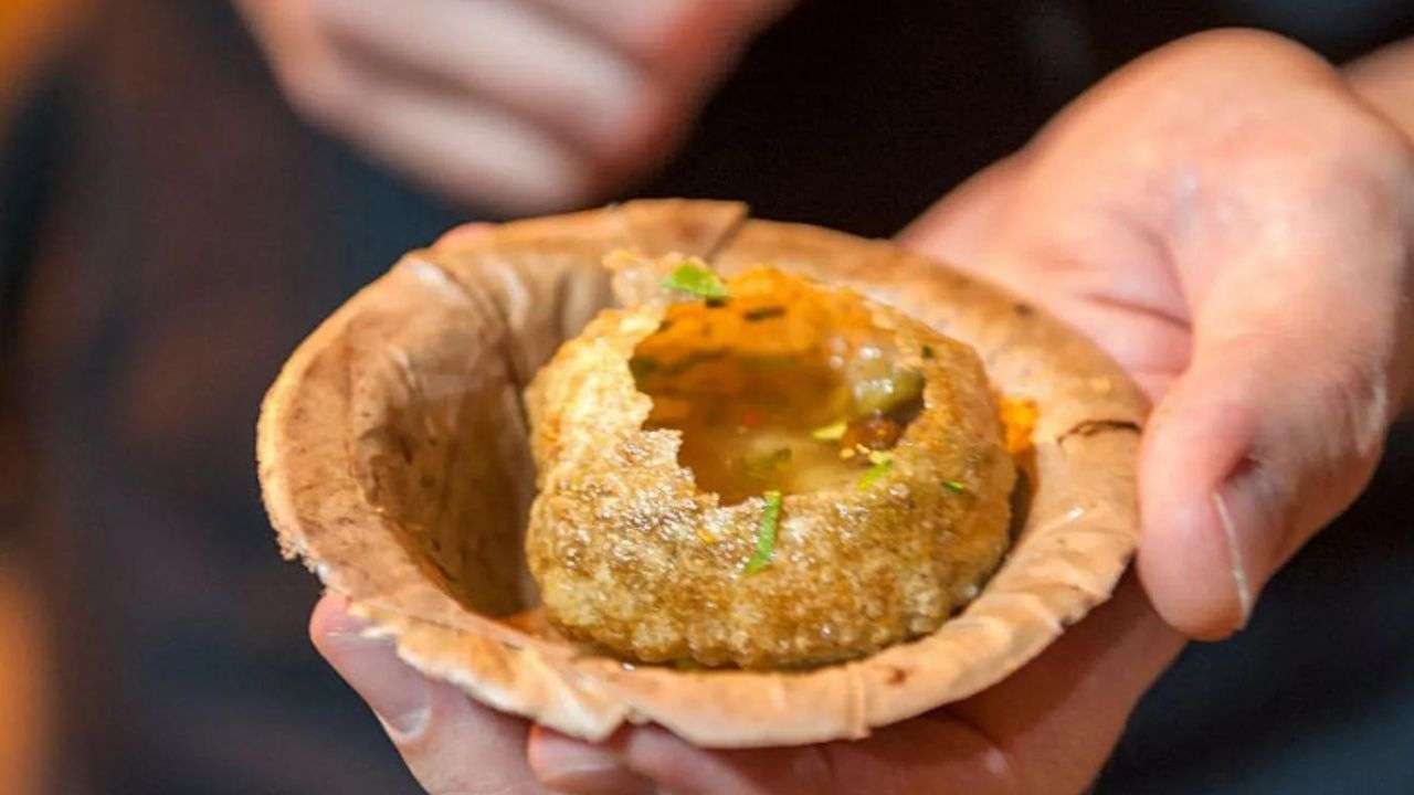 Durga puja 2022: 4 street foods in Bengal that you must try