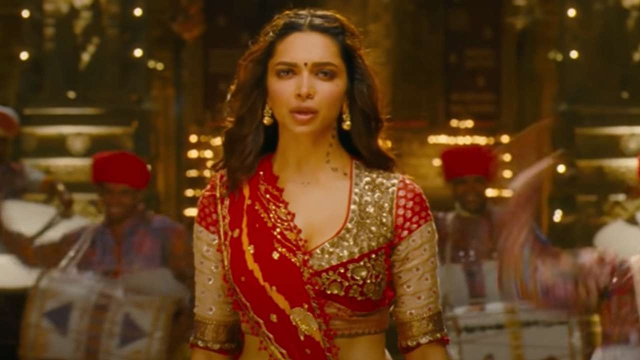 Navratri 2022: From Dholida to Chogada, best Bollywood songs for Garba ...