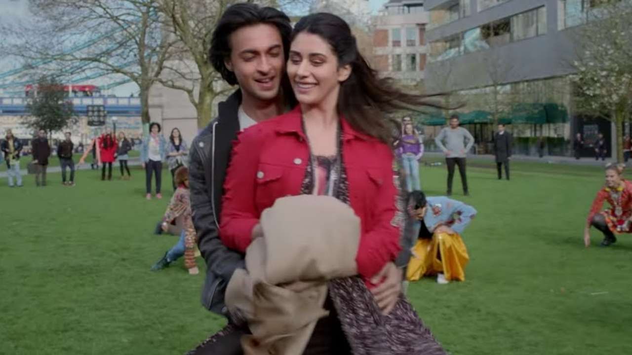 Navratri 2022: From Dholida to Chogada, best Bollywood songs for Garba ...