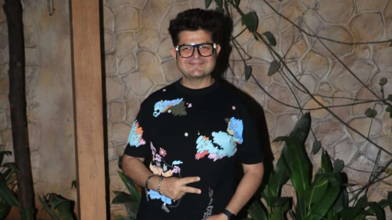 Photos: Ananya Panday, Karan Johar, Sussane Khan, others attend Bunty ...