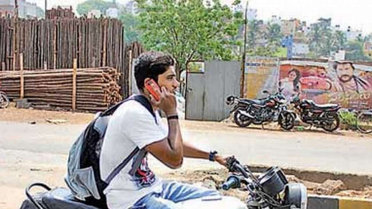 Now, two-wheeler riders in Puducherry must compulsorily wear helmets ...
