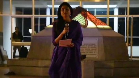 Meet IAS Tina Dabi's batchmate Artika Shukla who secured AIR 4th rank ...