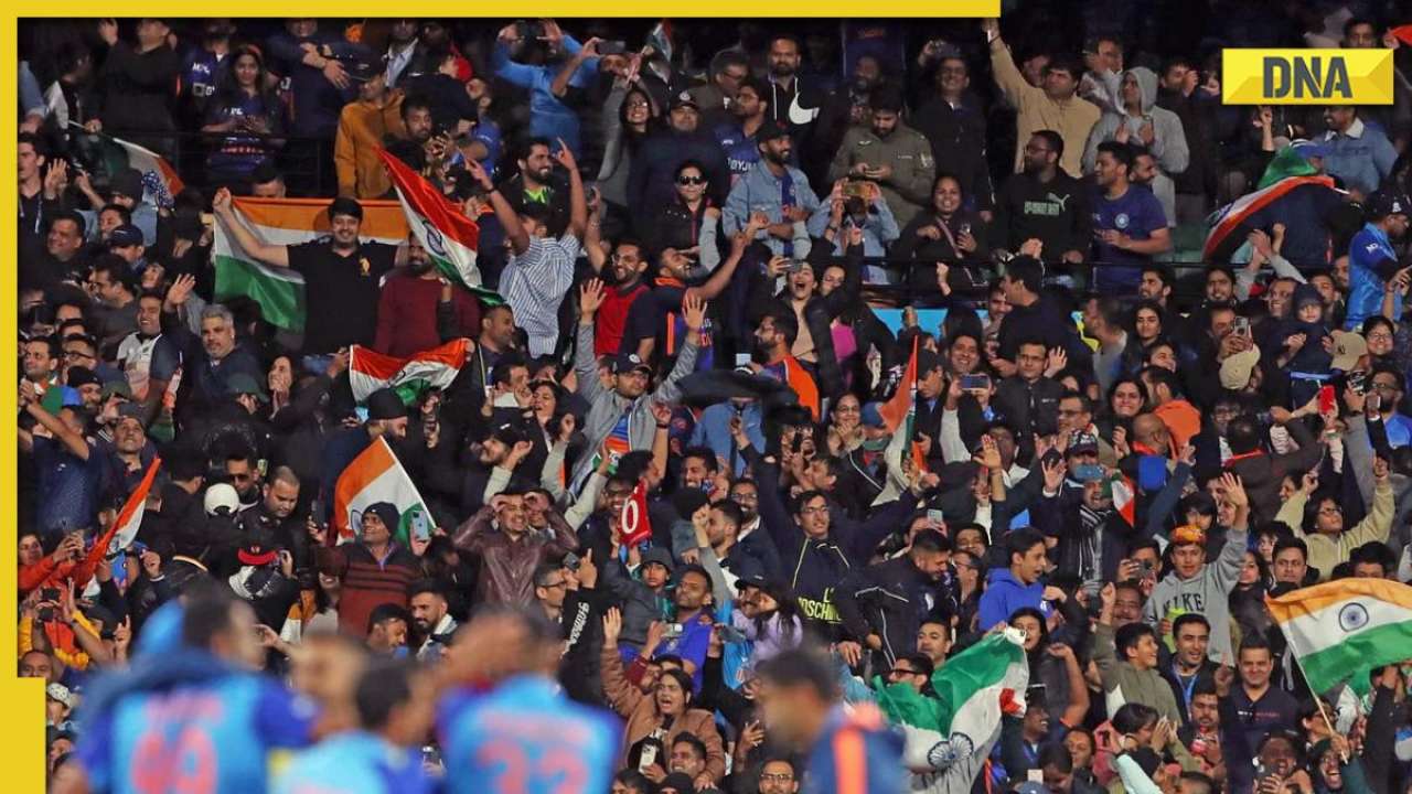 WATCH: More than 90,000 fans sing 'Chak De India' after India defeat ...