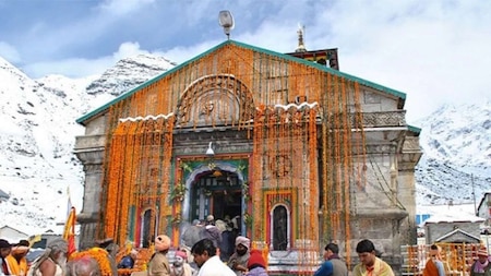 Uttarakhand: Kedarnath Temple's wall, ceiling decorated with 550 gold ...