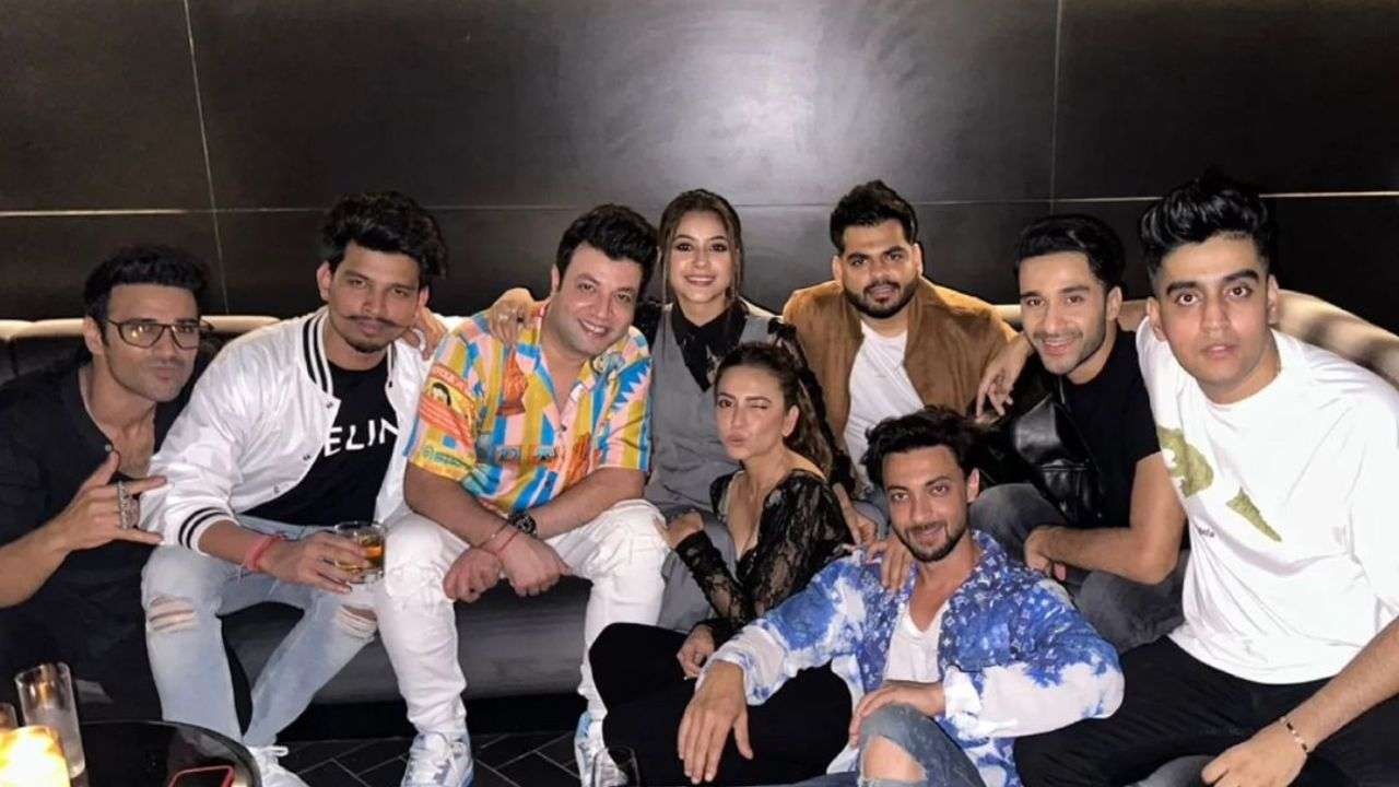 In pics: Salman Khan, Shehnaaz Gill, Palak Tiwari attend Aayush Sharma ...