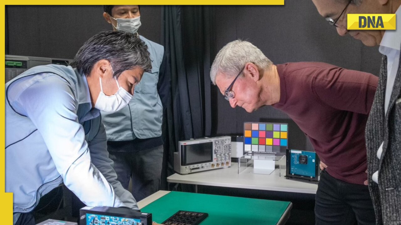 Apple CEO Tim Cook visits Sony’s camera development facility